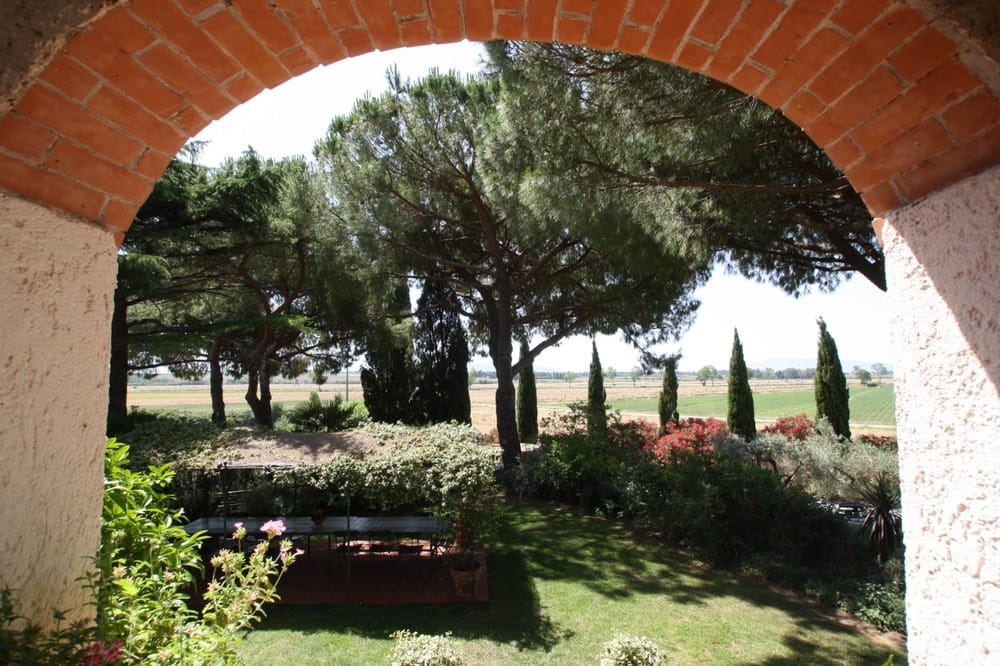 Tuscan Maremma farmhouse, natural oasis near Orbetello